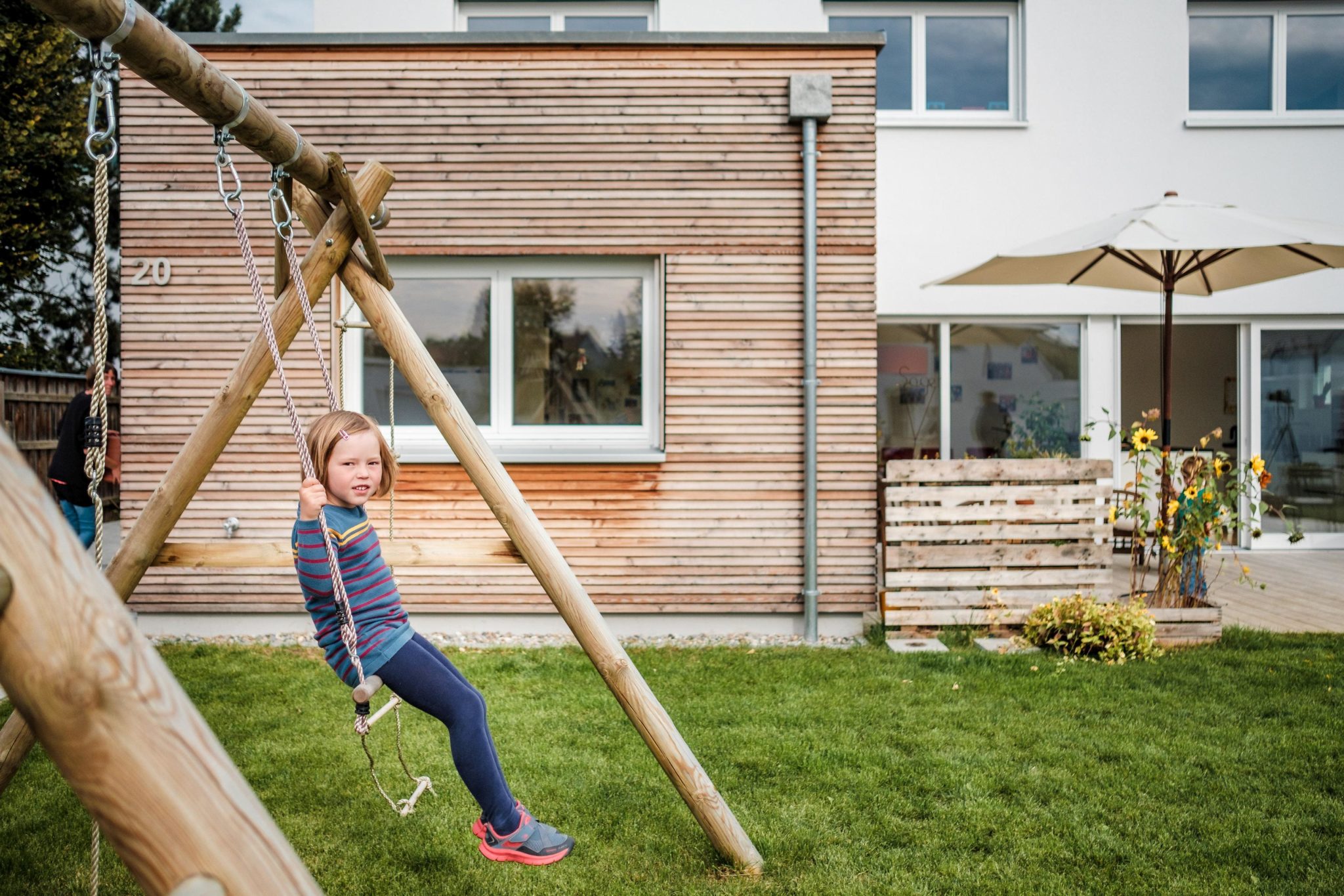 Holzhaus mit kubischer Architektur - Hausprojekt | Donaubauer Holzbau